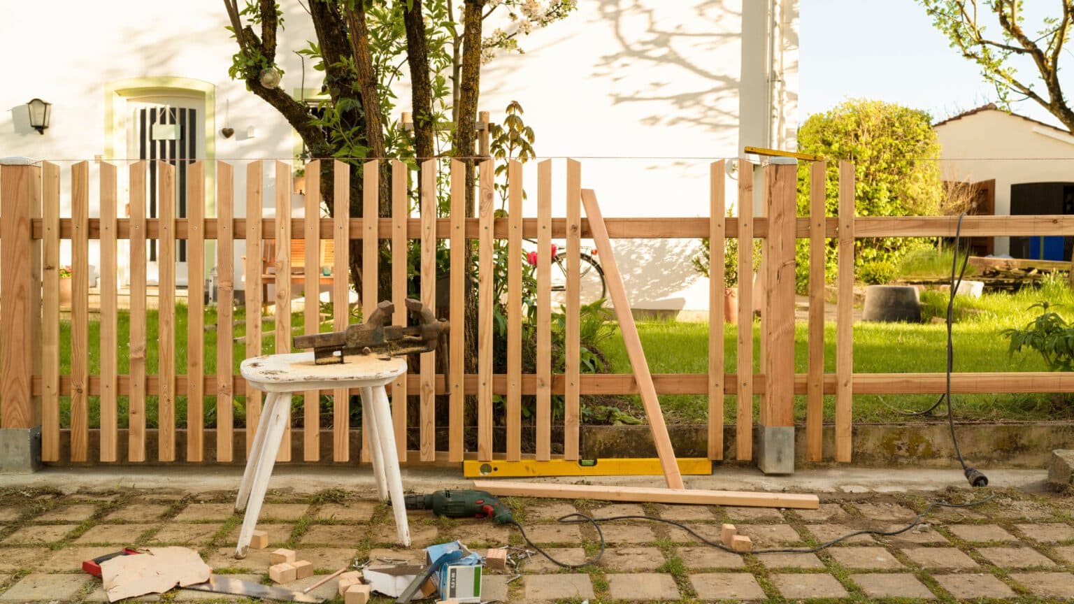 Rustikal bis elegant: Zaun aus Holz | Jungbluth